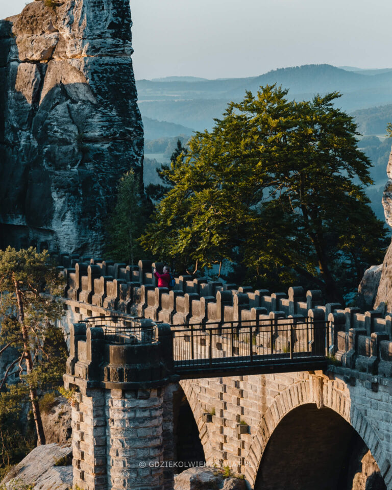 Most Bastei - najsłynniejsza atrakcja Szwajcarii Saksońskiej
